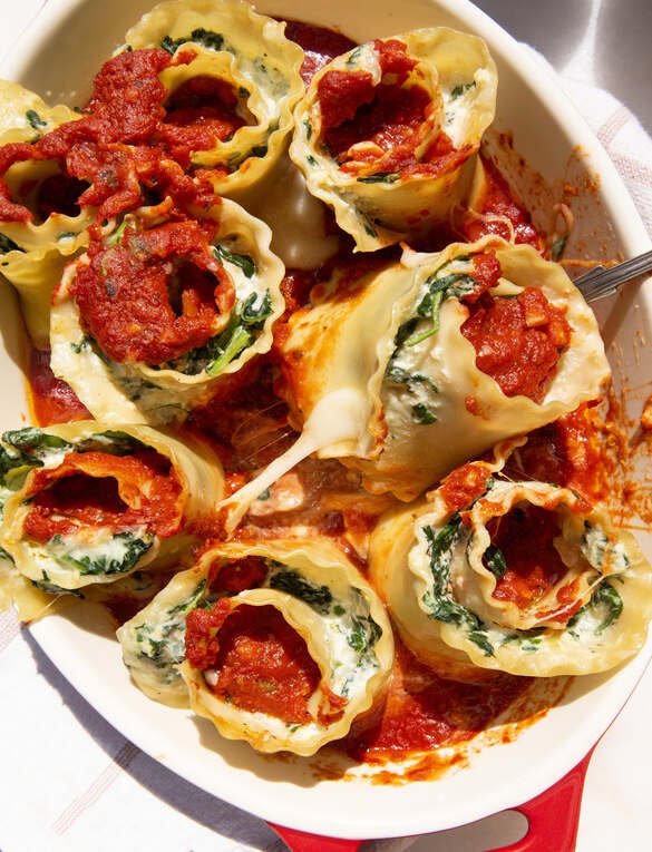 Spinach and Cheese Lasagna Pinwheels - Red Gold Tomatoes