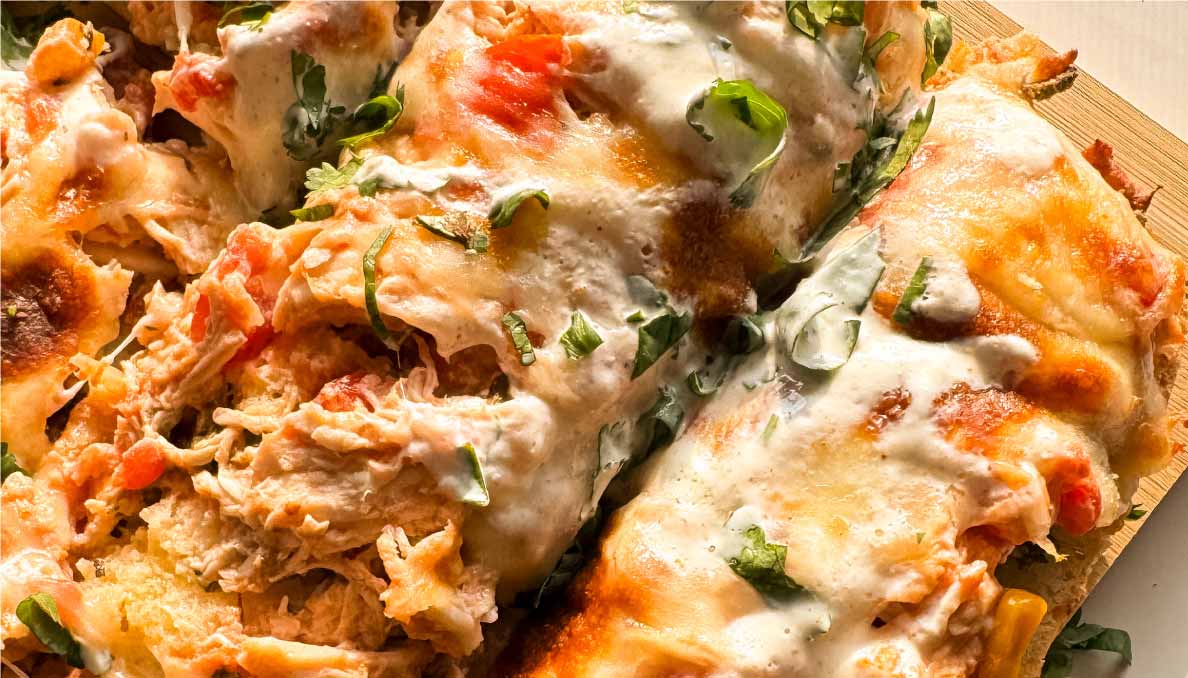 Loaded Chicken Fiesta Garlic Bread - Red Gold Tomatoes